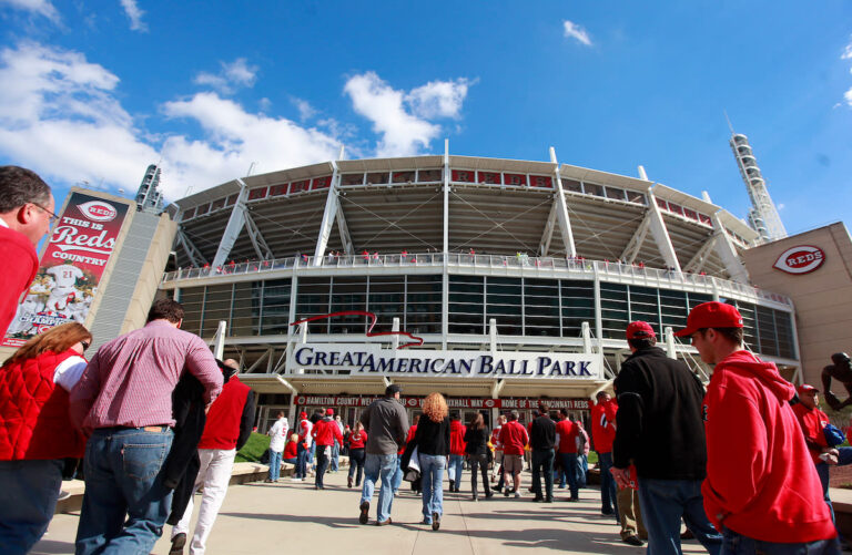 Ultimate Visitor’s Guide to Cincinnati: What to Do, Eat, and Explore